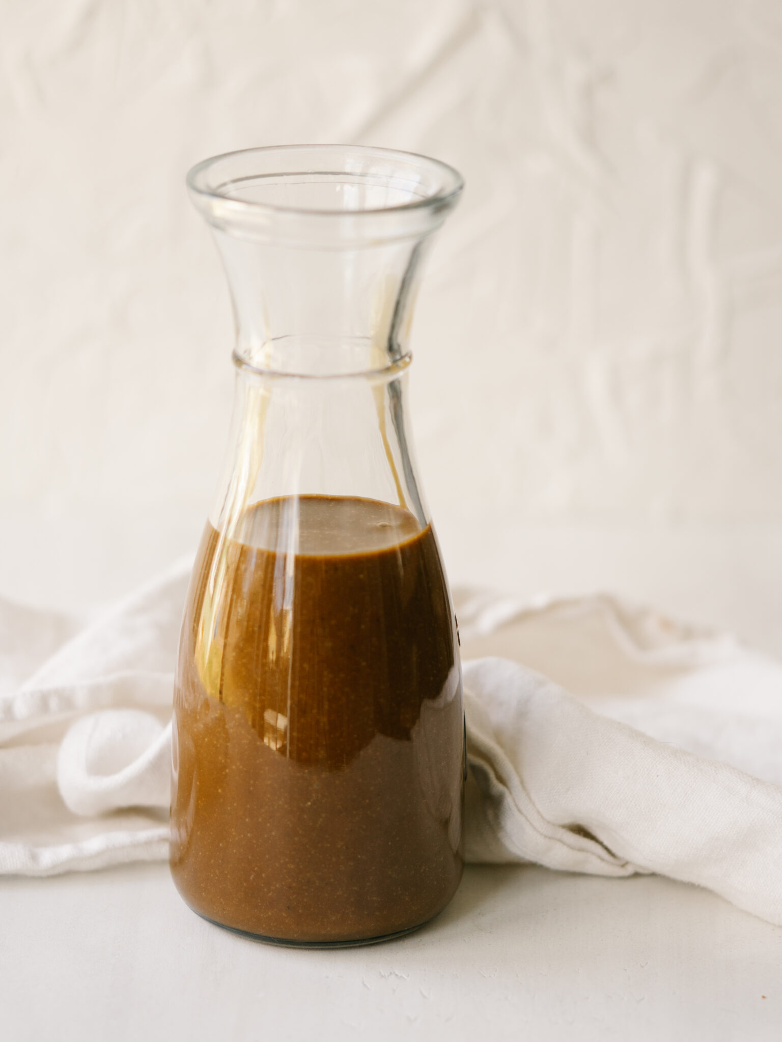 Creamy Balsamic Vinaigrette - Heatlhy Hemlagad Balsamic Dressing | Mex Alex