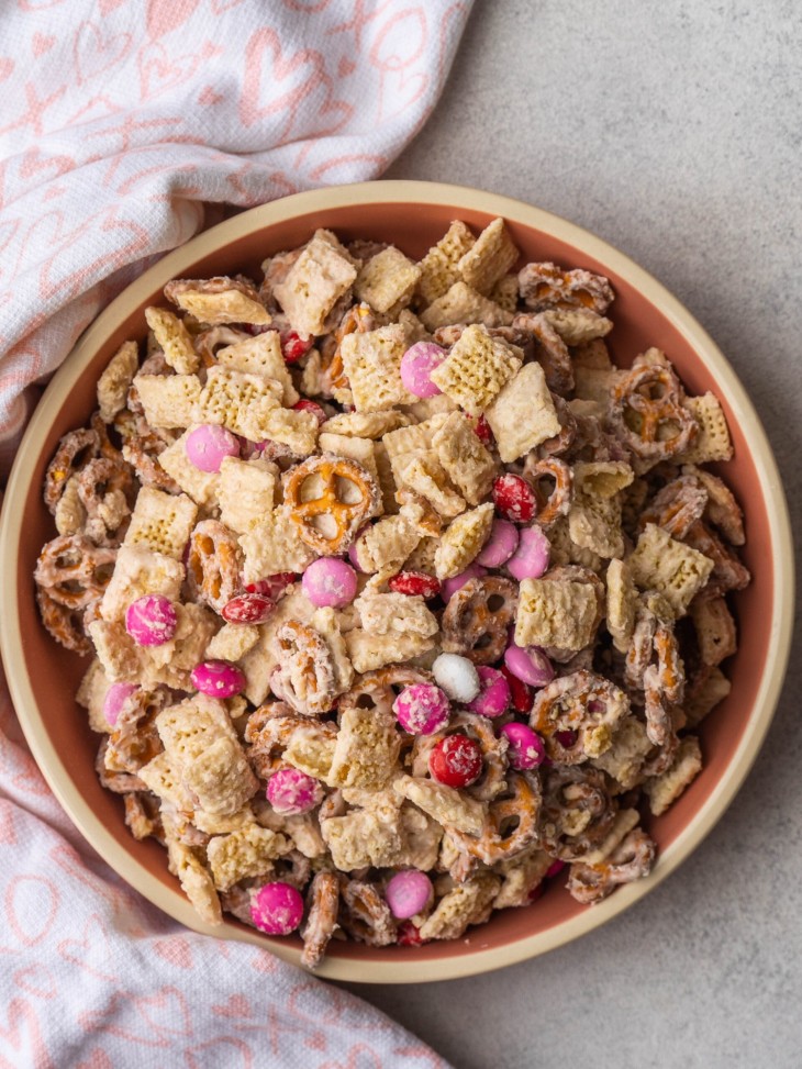 Strawberry Valentine's Snack Mix - Easy Strawberry Chex Mix Recipe