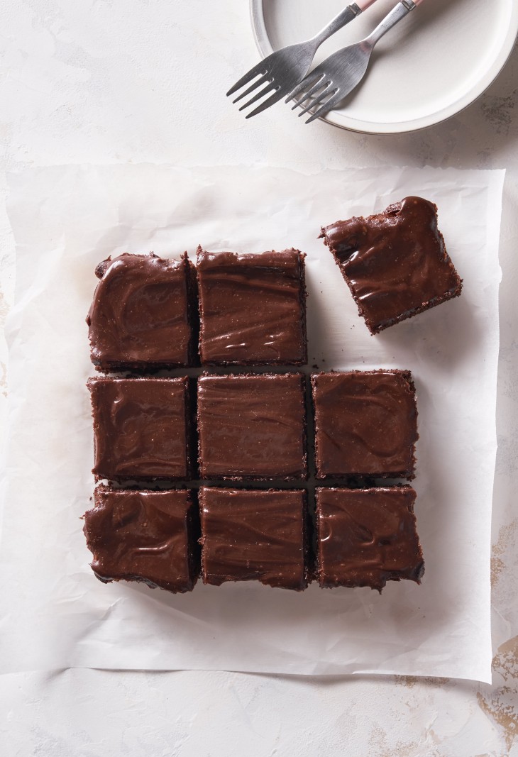 Chocolate Ganache Cake Recipe - Rich Chocolate Cake