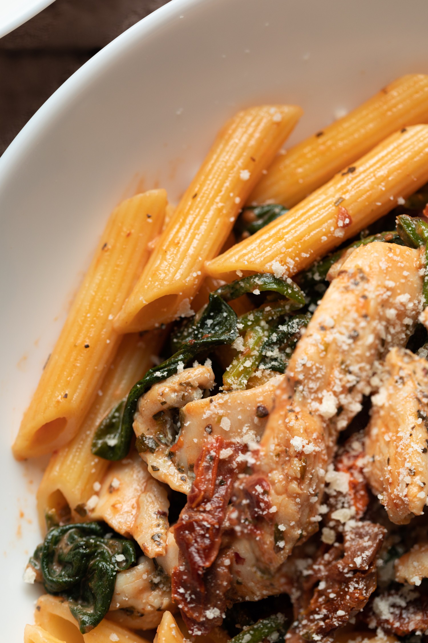 Creamy Tuscan Chicken Pasta - Chicken & Pasta in Tuscan Sauce