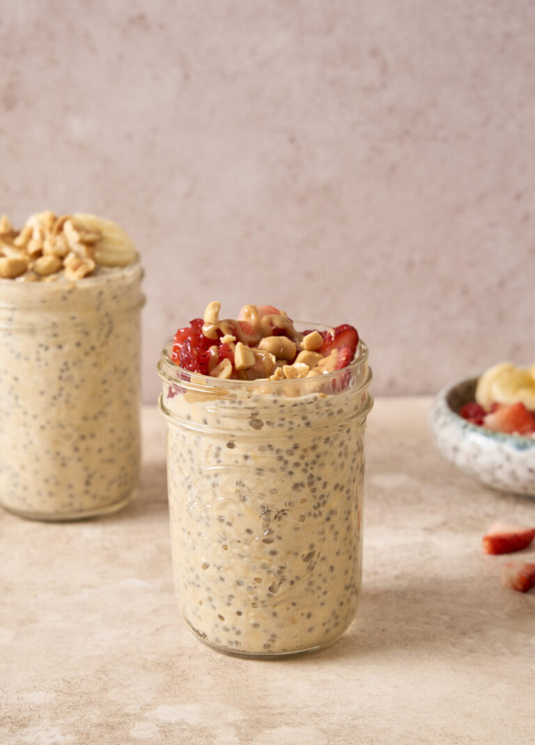 Peanut Butter Overnight Oats - Easy Meal Prep Overnight Oats